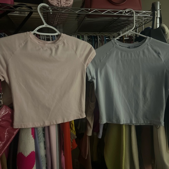 SKIMS | Tops | Skims Fitted Crop Top | Poshmark